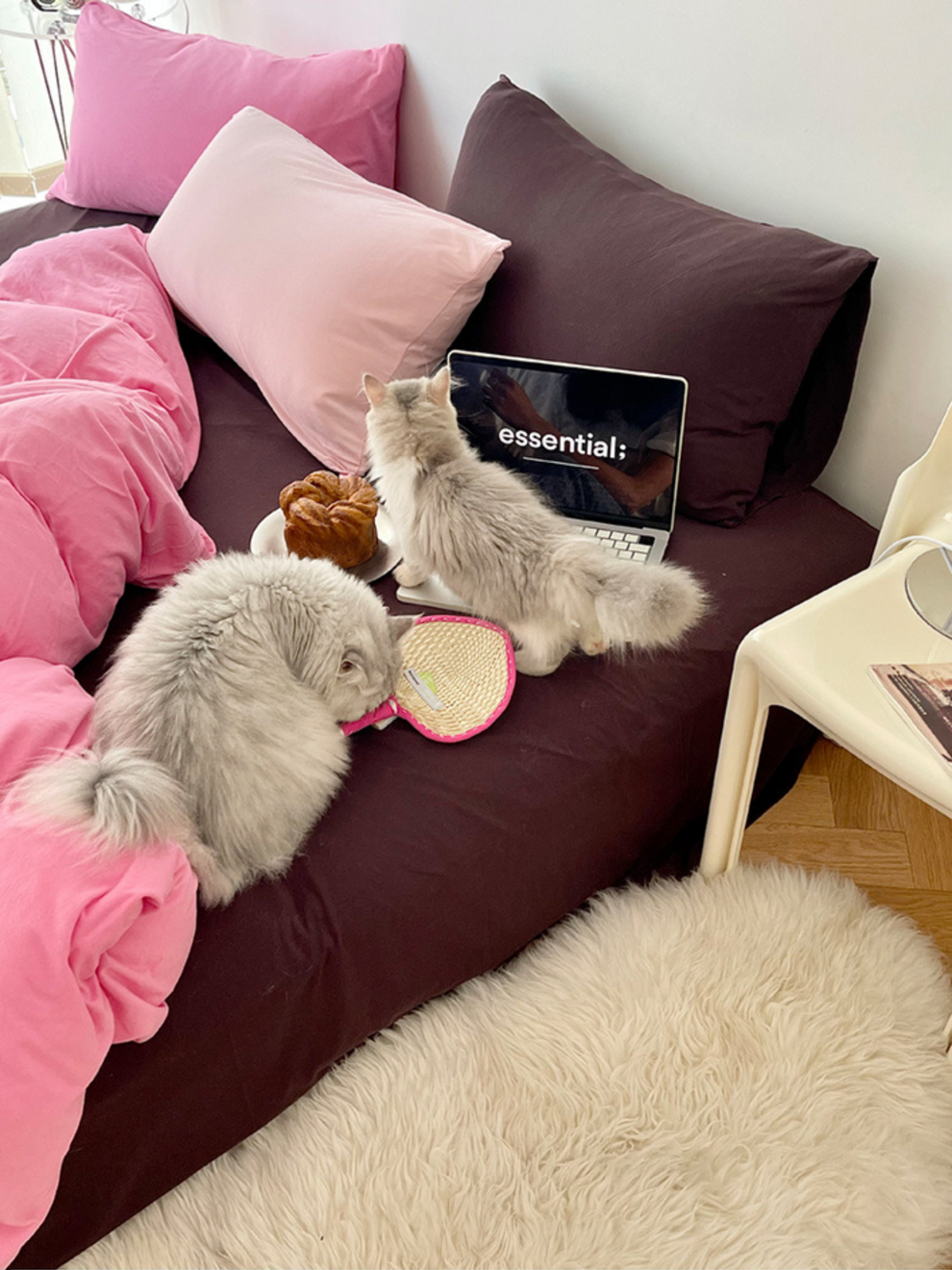 Strawberry Brownie: Pink-Brown Cotton Knit Bedding Set – FancyAdd