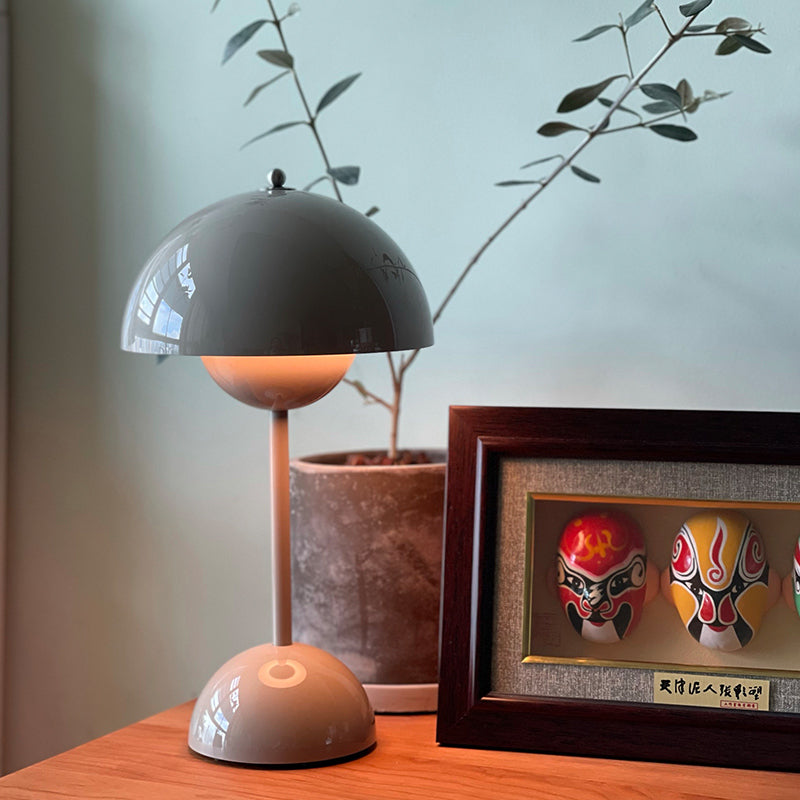 Danish Bud Wireless Desk Lamp – FancyAdd